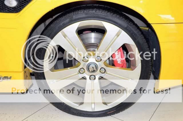 HSV VZ Maloo R8 15th Anniversay Edition Yellow Devil | Just Commodores